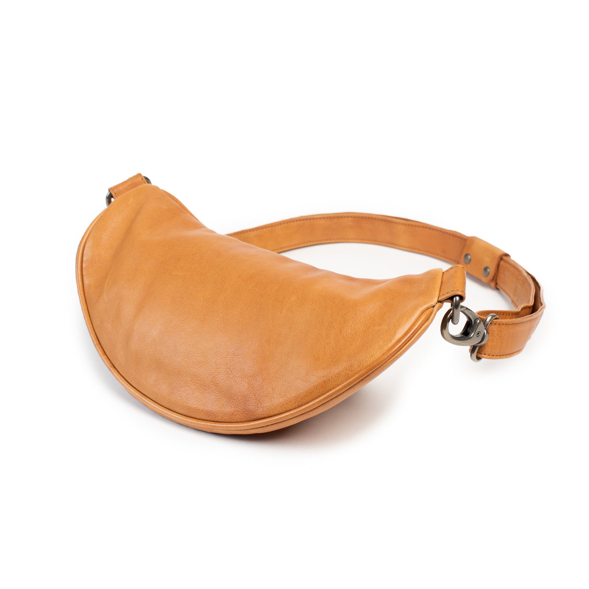 Escape the Ordinary Trendy Belt Bag – Dusky Robin Leather
